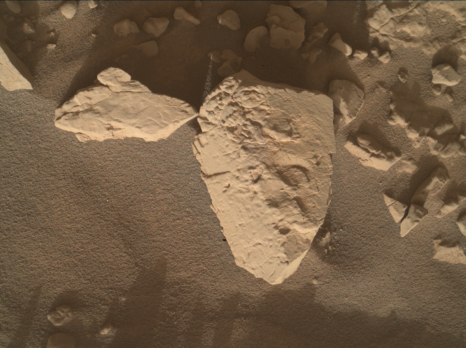 Sol 4627: Mars Hand Lens Imager (MAHLI) – NASA Mars Exploration