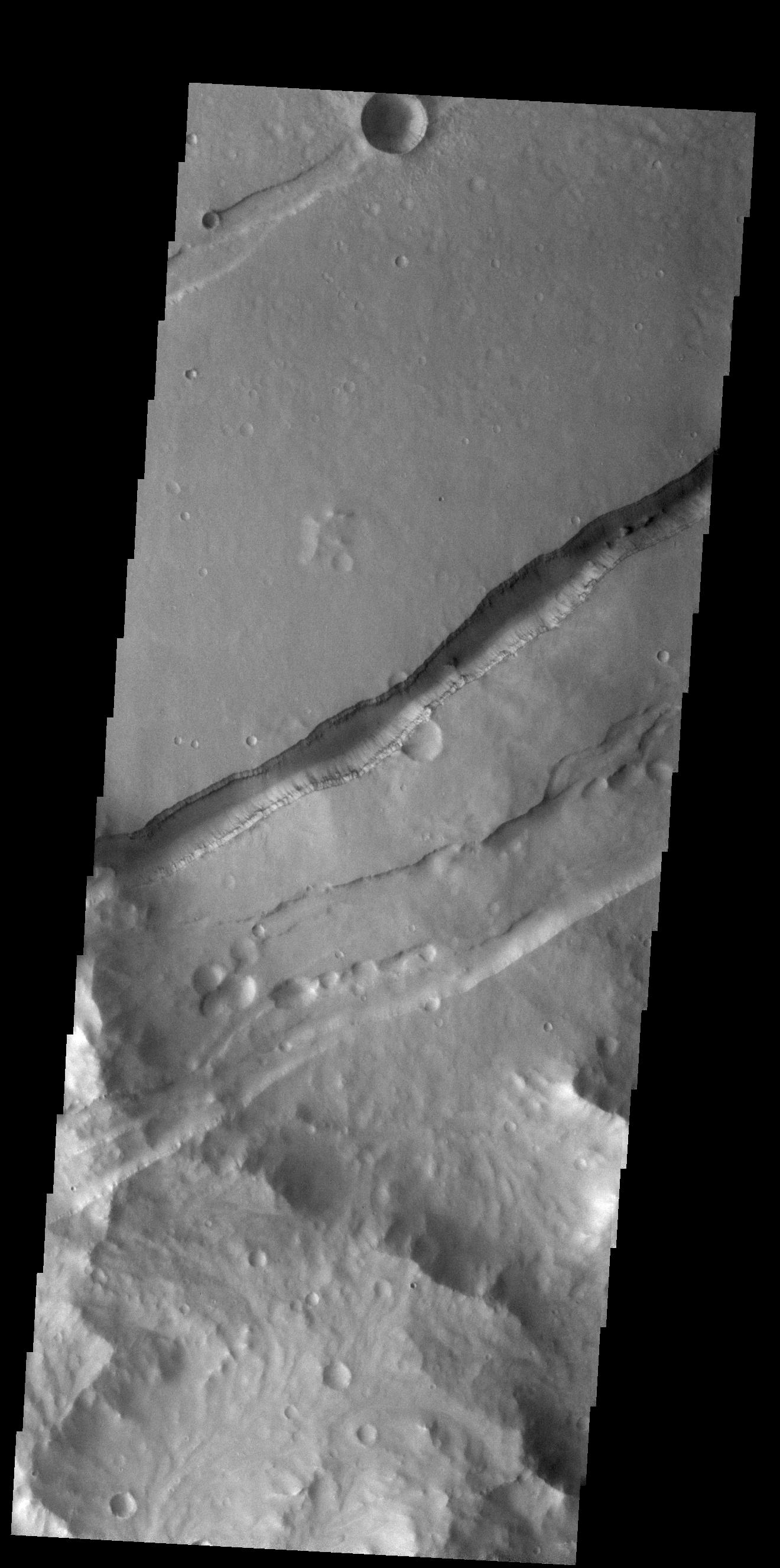 Sirenum Fossae – NASA Mars Exploration