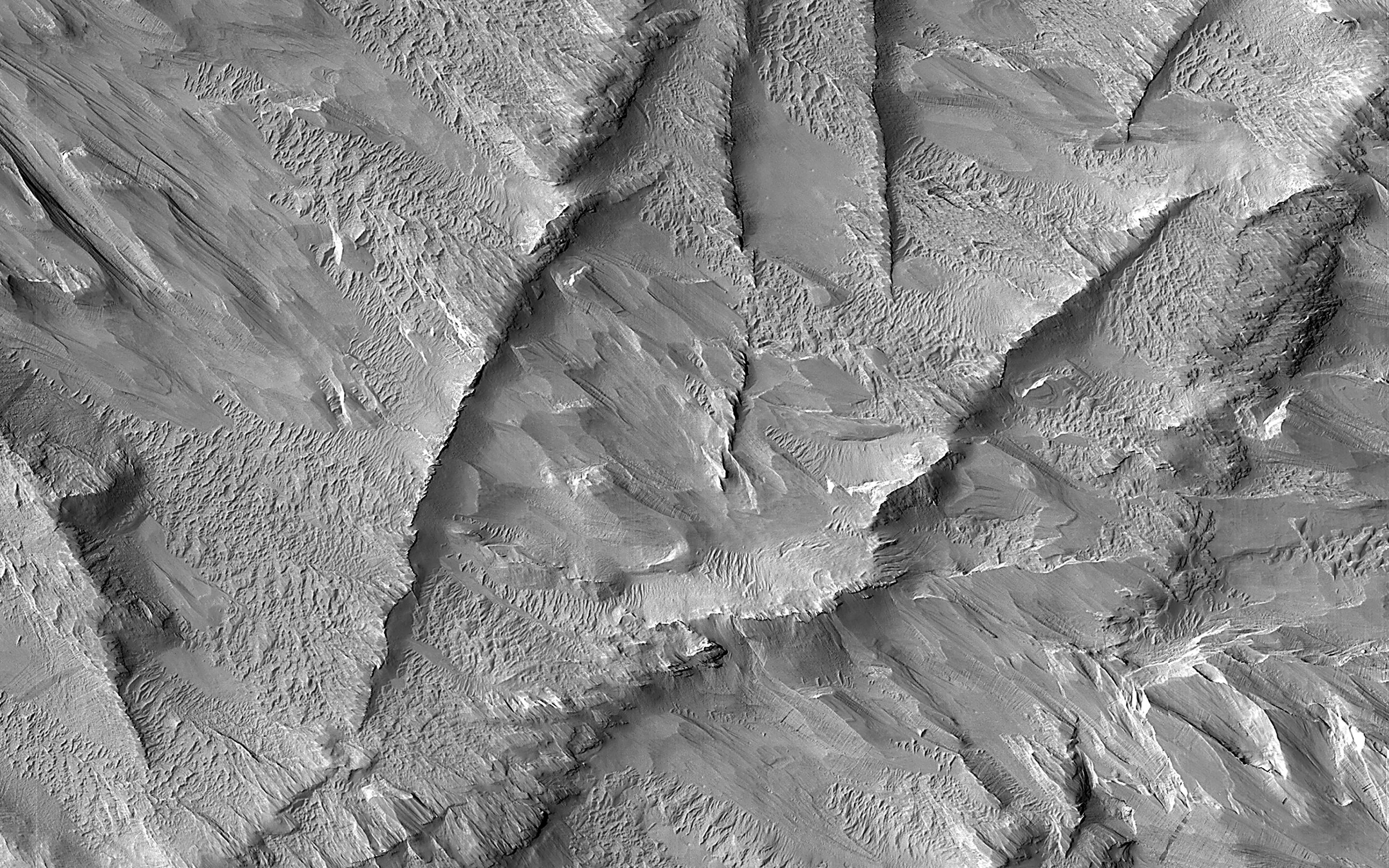 Ridges in Lycus Sulci – NASA Mars Exploration